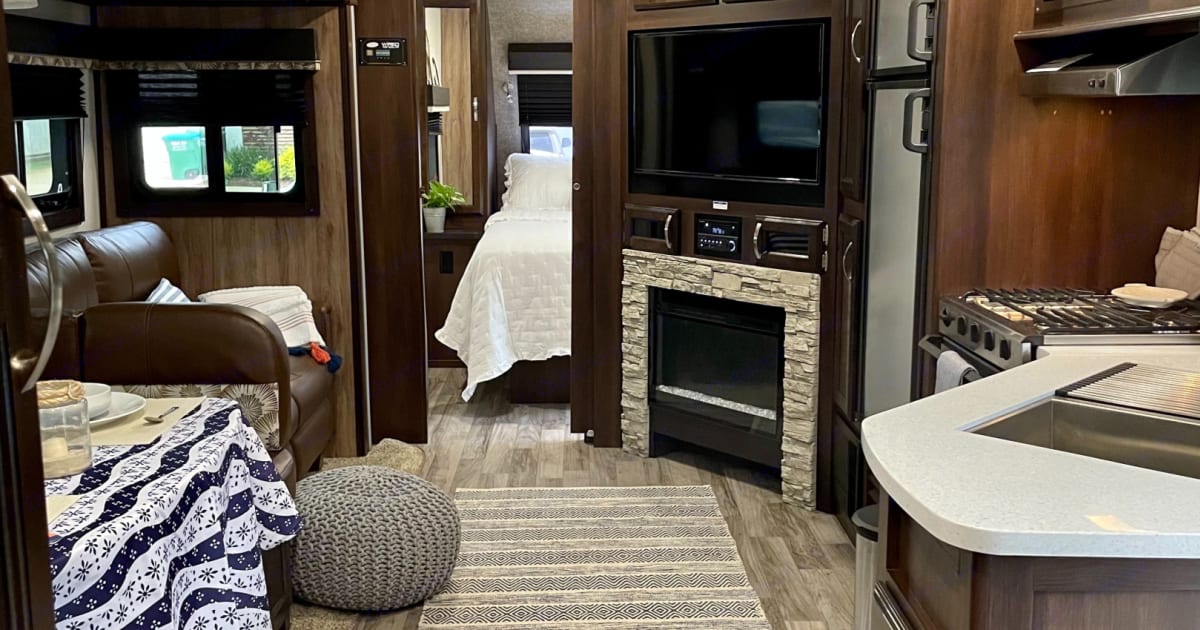 2019 Jayco White Hawk Travel trailer Rental in Gulf Breeze, FL | Outdoorsy