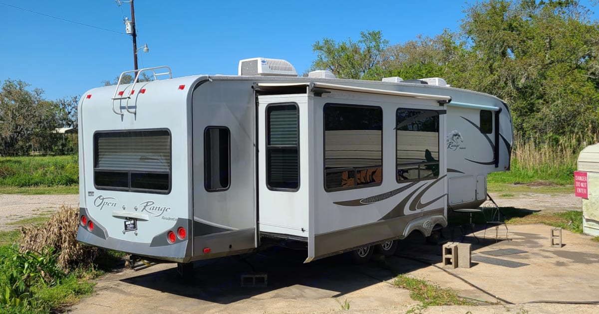 2010 Open Range Residential Fifth-wheel Rental in New Iberia, LA ...