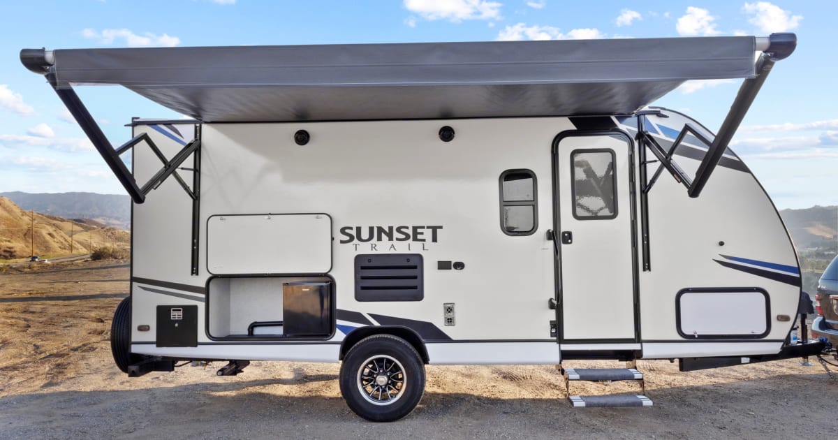 2021 Crossroads Sunset Trail Super Lite Travel trailer Rental in Santa ...