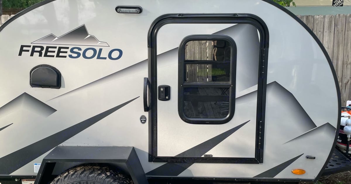 2021 Braxton Creek Free Solo OG Travel trailer Rental in New Braunfels ...