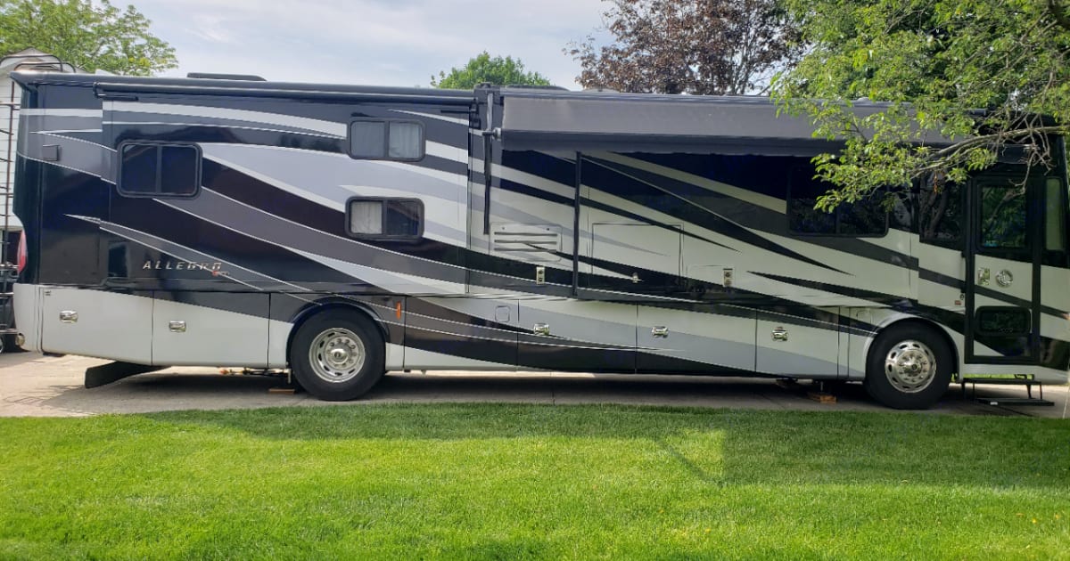 2018 Tiffin Motorhomes Allegro Red Class A Rental in Roswell, GA ...