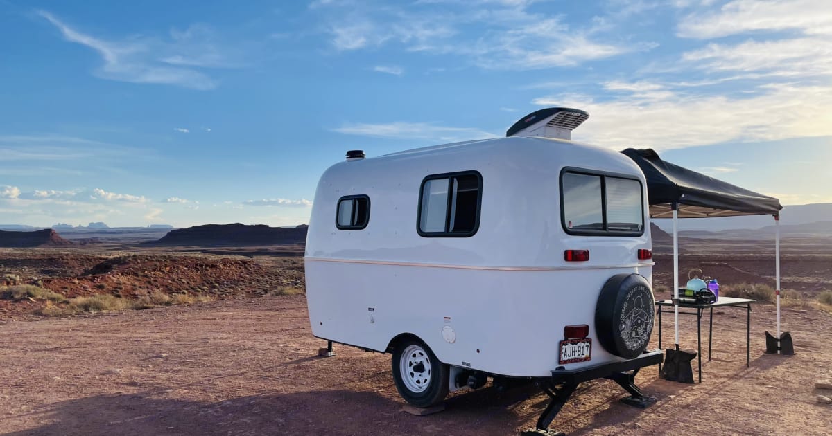 2021 Scamp 13' Travel trailer Rental in Denver, CO | Outdoorsy