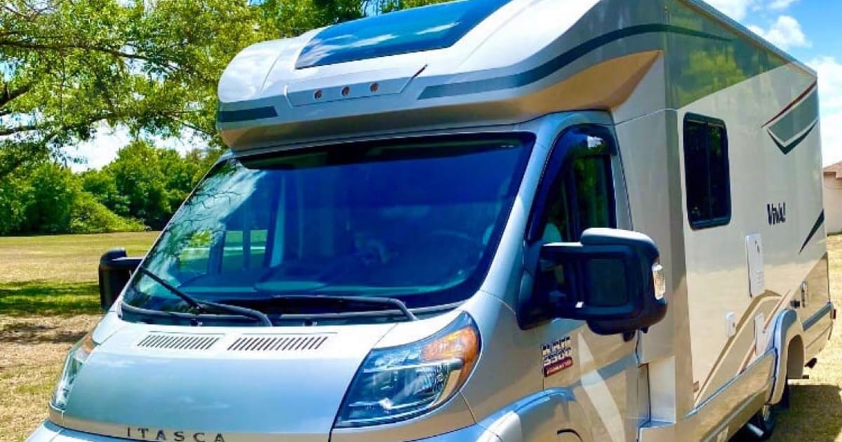 2014 Itasca Viva Class C Rental in Winter Park, FL | Outdoorsy