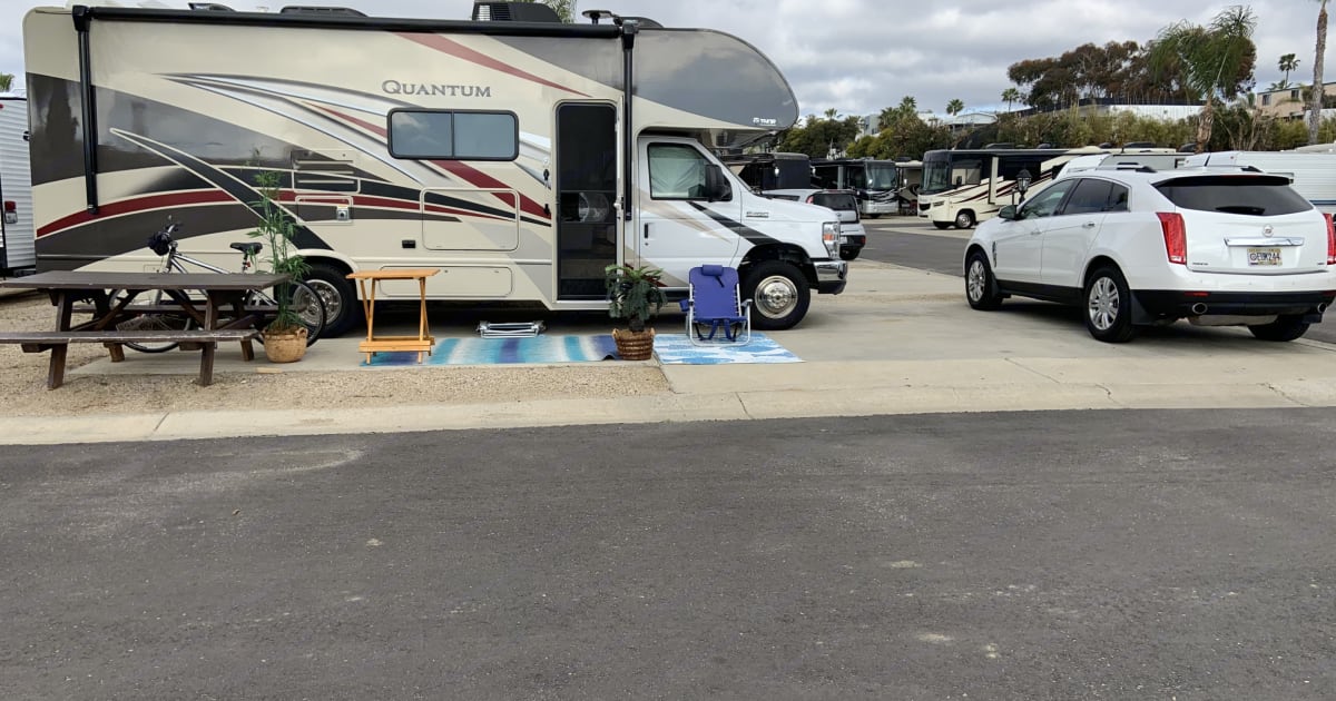 2019 Thor Motor Coach Quantum RC25 Class C Rental in Oceanside, CA ...