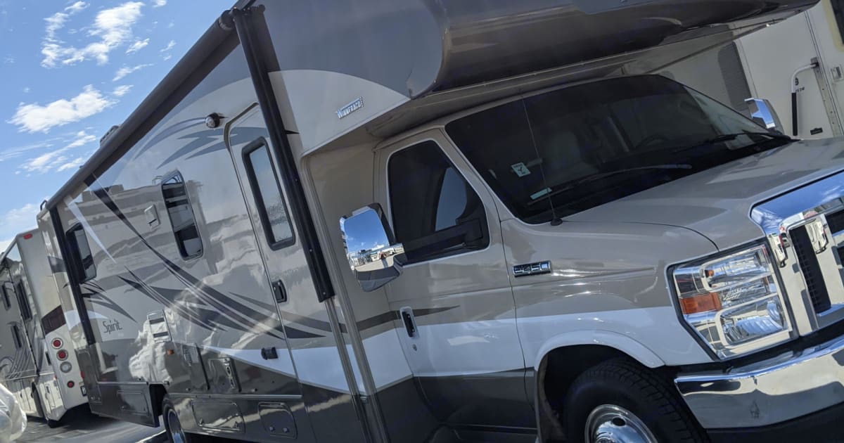 2015 Itasca Spirit Class C Rental in Upland, CA | Outdoorsy