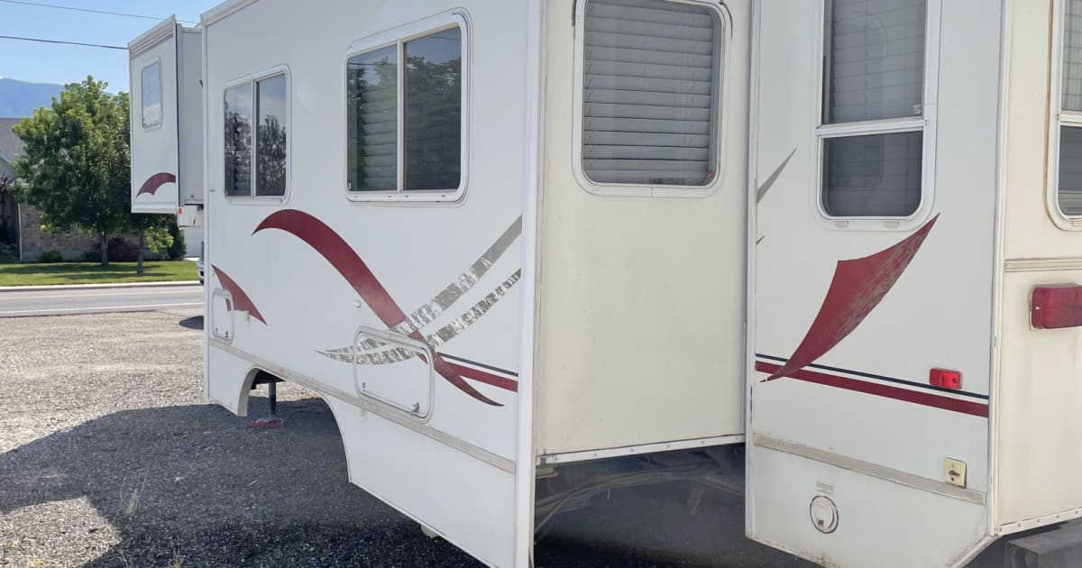 2000 Fleetwood Terry Fifth-wheel Rental in Mapleton, UT | Outdoorsy