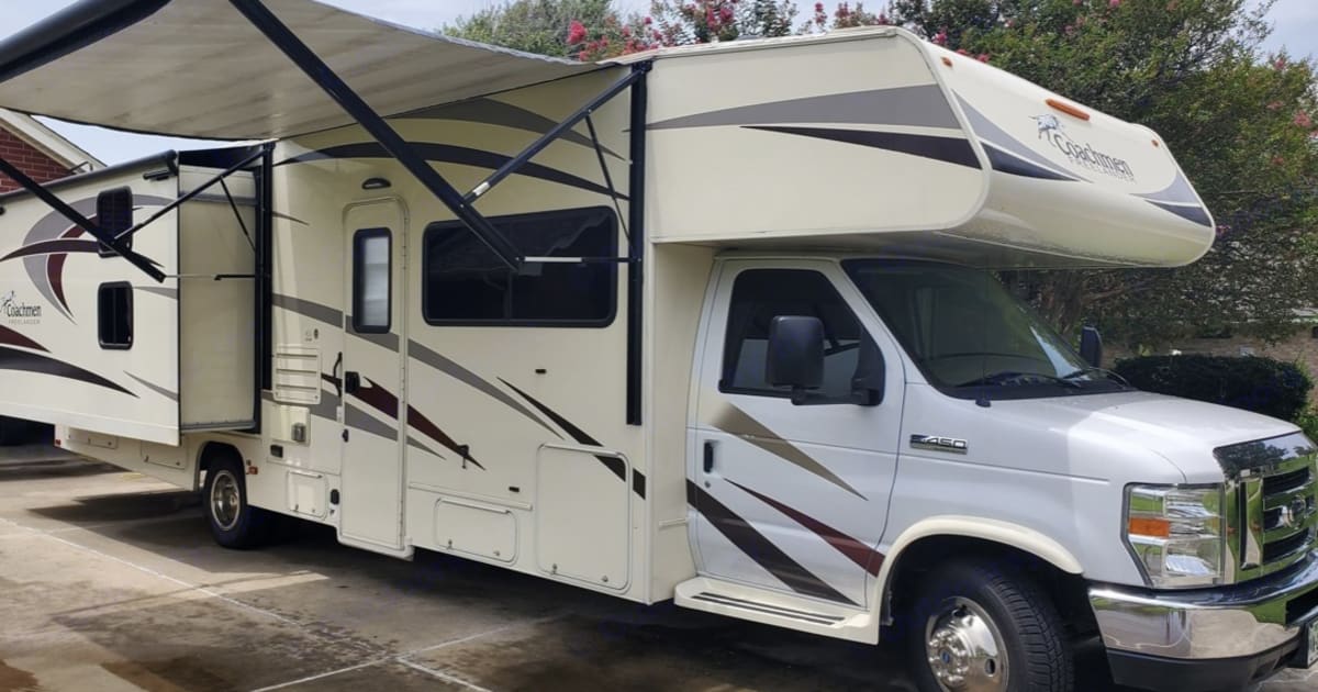 2017 Coachmen Freelander 31BH Class C Rental in Central Point, OR ...