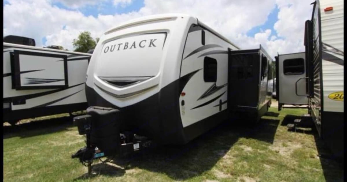 2019 Keystone Outback 324CG Toy hauler Rental in Bluffton, SC | Outdoorsy