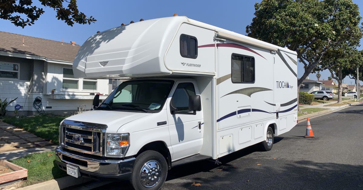 2011 Ford E450 Class C Rental in Inglewood, CA | Outdoorsy