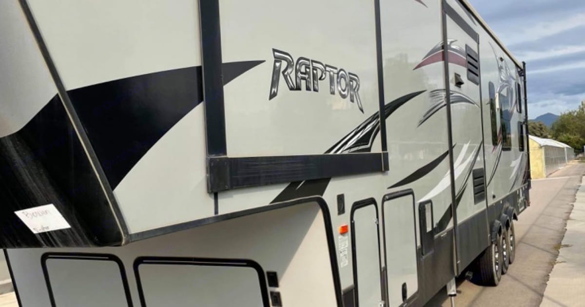 2017 Keystone Fuzion Fifth-wheel Rental in Saint George, UT | Outdoorsy