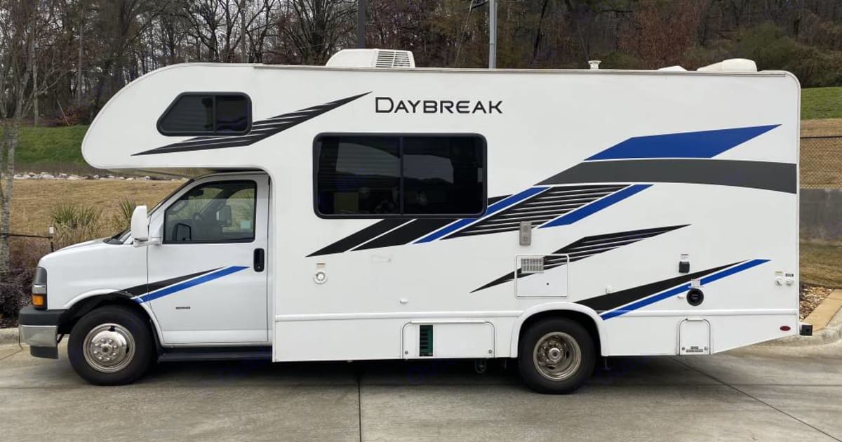 2020 Thor Motor Coach Daybreak Class C Rental in Helena, AL | Outdoorsy