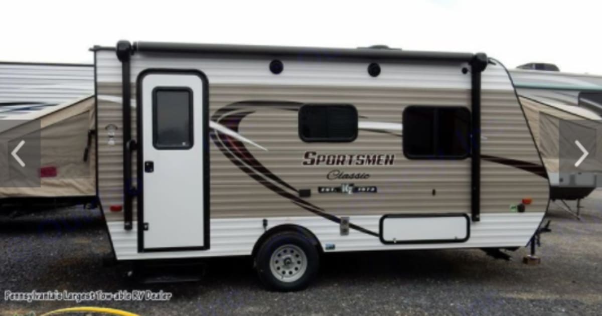 2018 Sportsmen Classic Travel trailer Rental in Englewood, CO | Outdoorsy