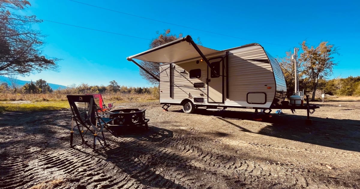 2020 Keystone RV Hideout Travel trailer Rental in Houston, TX | Outdoorsy