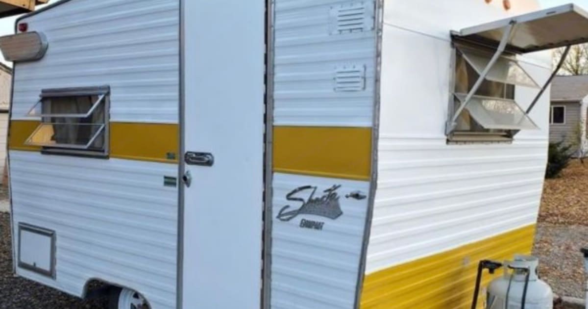 1972 Shasta compact Travel trailer Rental in Portland, OR | Outdoorsy