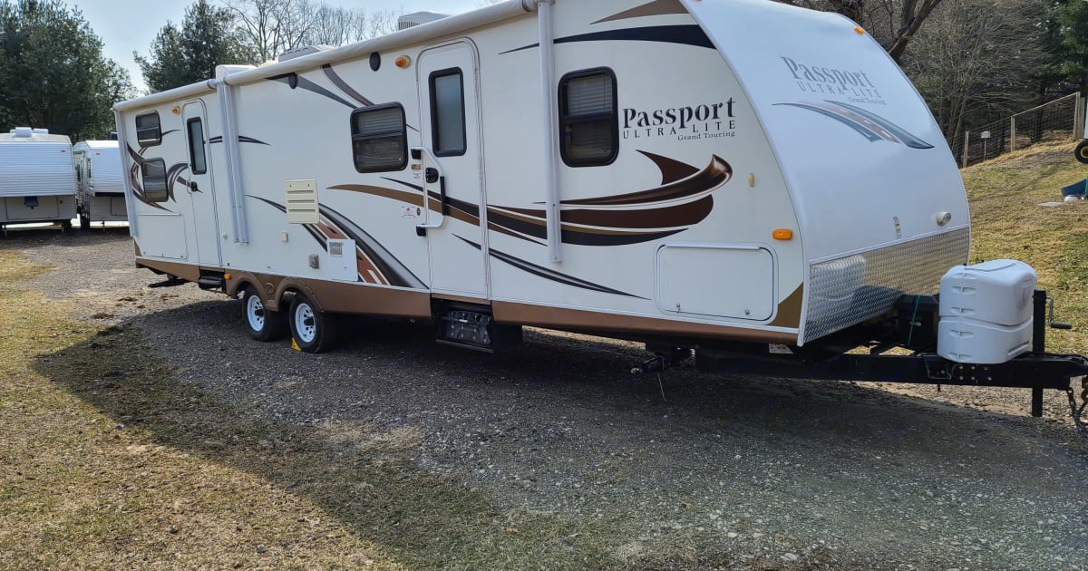 2014 Keystone RV Passport Grand Touring Travel trailer Rental in ...