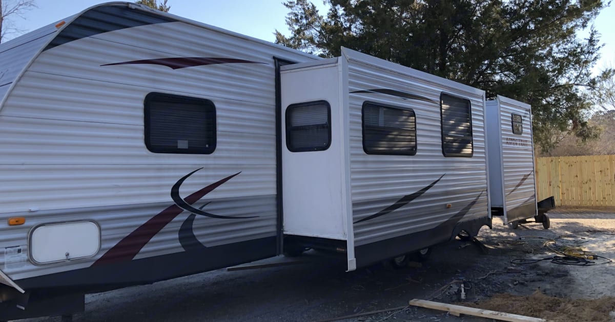 2008 Dutchmen Dutchmen Trailer Travel trailer Rental in Rieglewood, NC ...