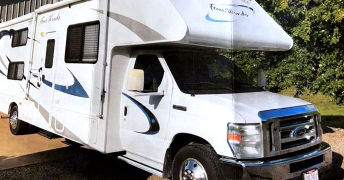 2011 Four Winds Four Winds Motorhome Class C Rental in Dublin, OH ...