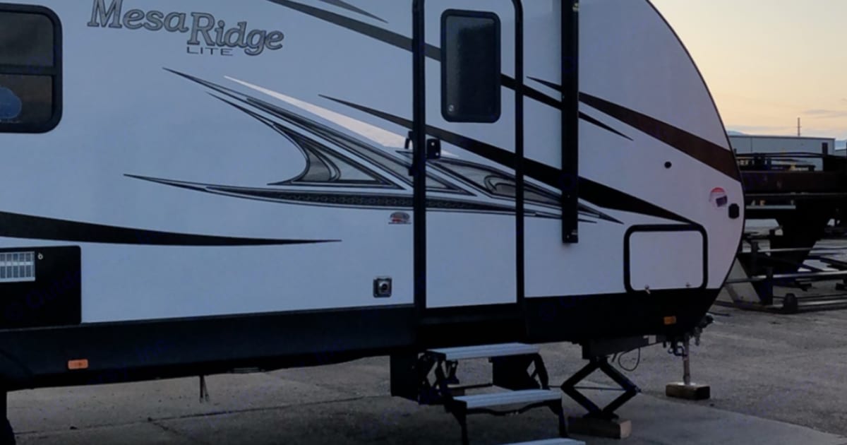 2019 Highland Ridge RV Mesa Ridge Lite Travel trailer Rental in Sandy ...