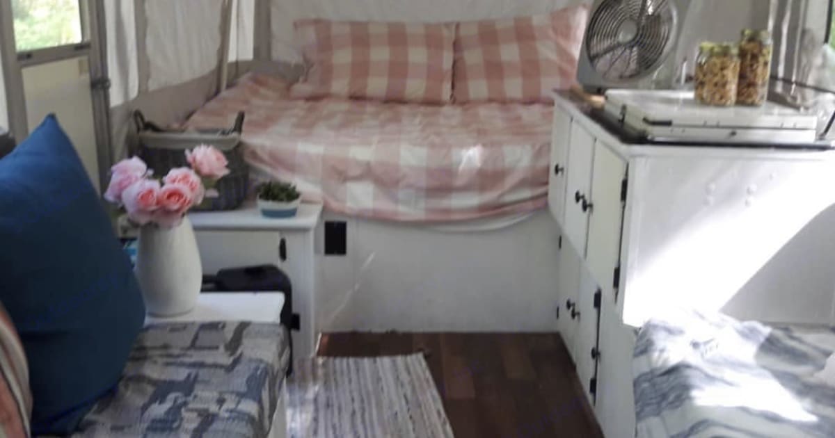 1994 Coleman Destiny Royale Folding trailer Rental in Silver Spring, MD ...