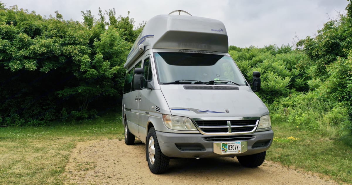 2006 Mercedes-Benz Sprinter Class C Rental in Des Moines, IA | Outdoorsy