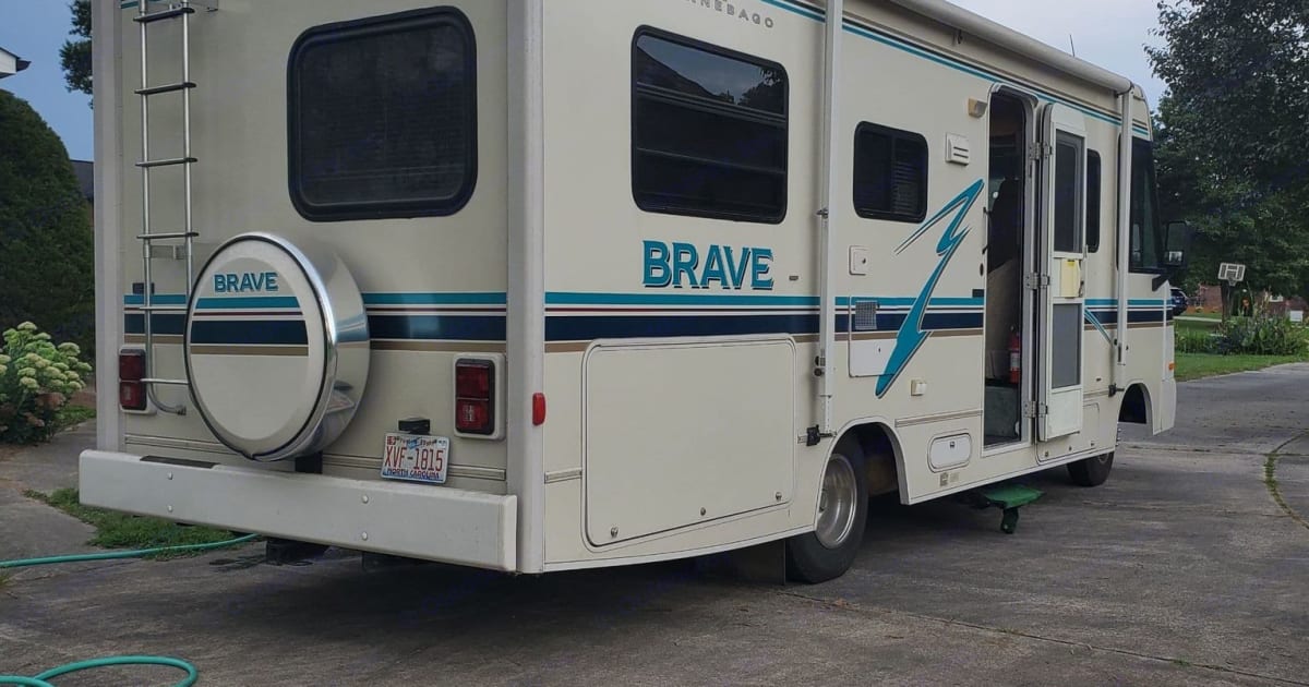 1999 Winnebago Brave Class A Rental in Concord, NC | Outdoorsy