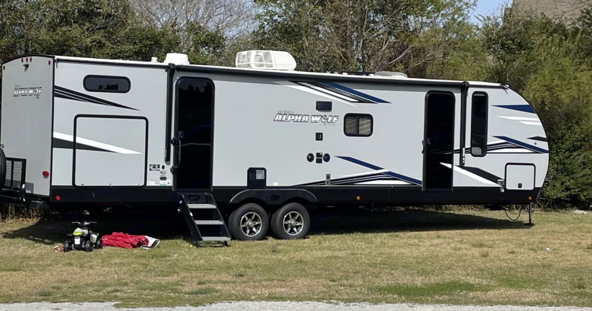 2021 Forest River Cherokee Alpha Wolf Travel trailer Rental in Ayden ...