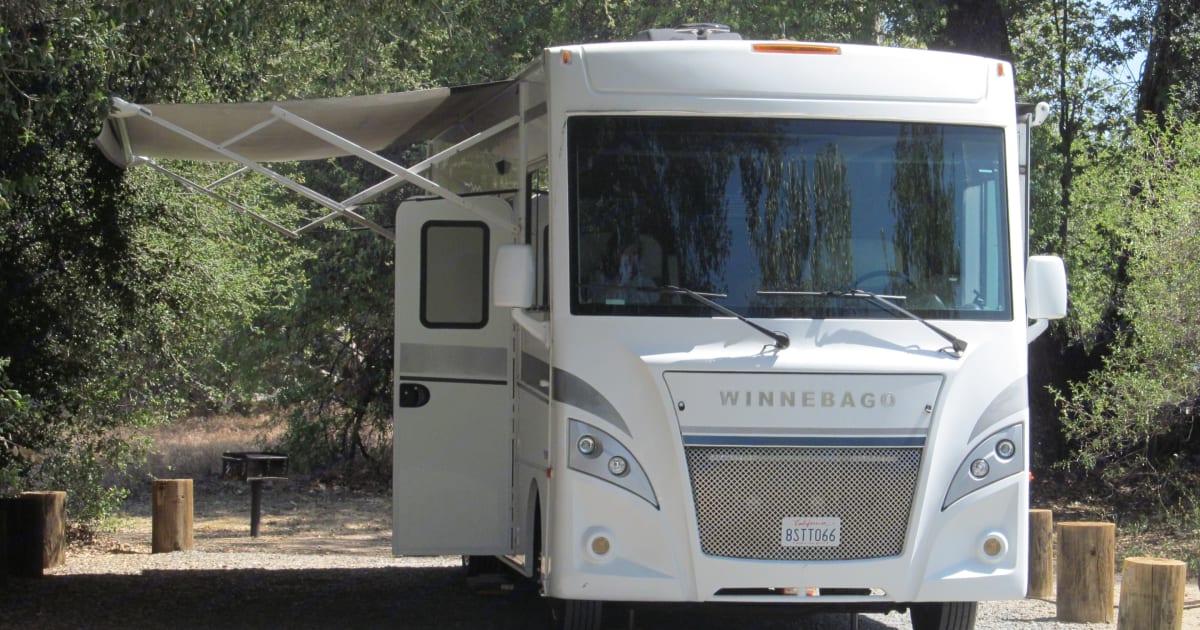 2019 Winnebago Winnebago Class A Rental in Foothill Ranch, CA | Outdoorsy
