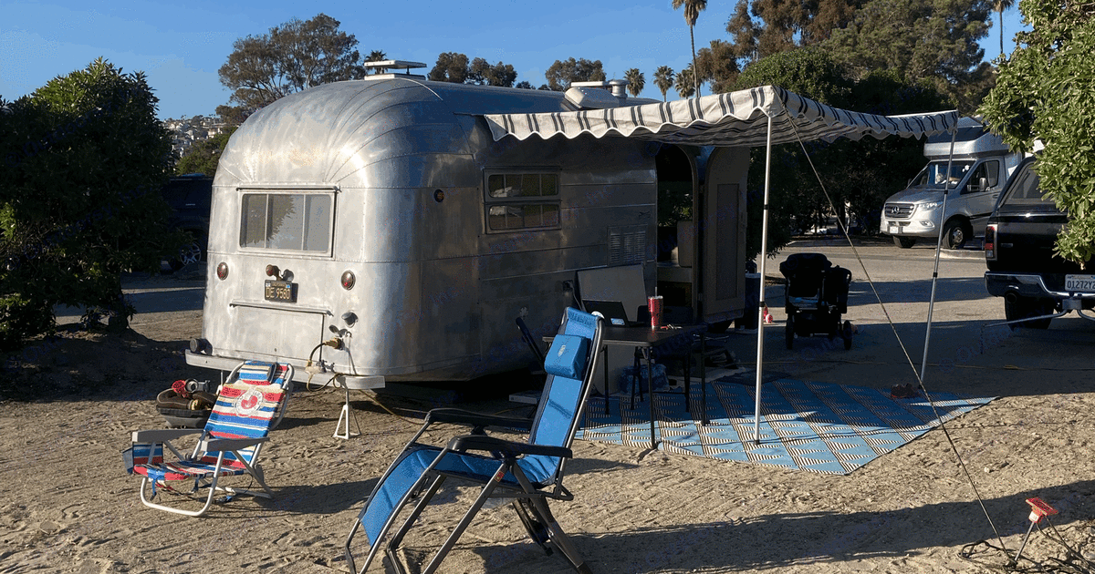 1956 Silver Streak Jet Travel trailer Rental in Downey, CA | Outdoorsy