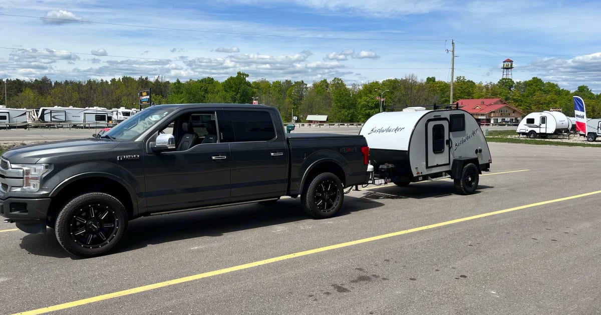 2022 Braxton creek Bushwacker 10HD Travel trailer Rental in Alliston ...