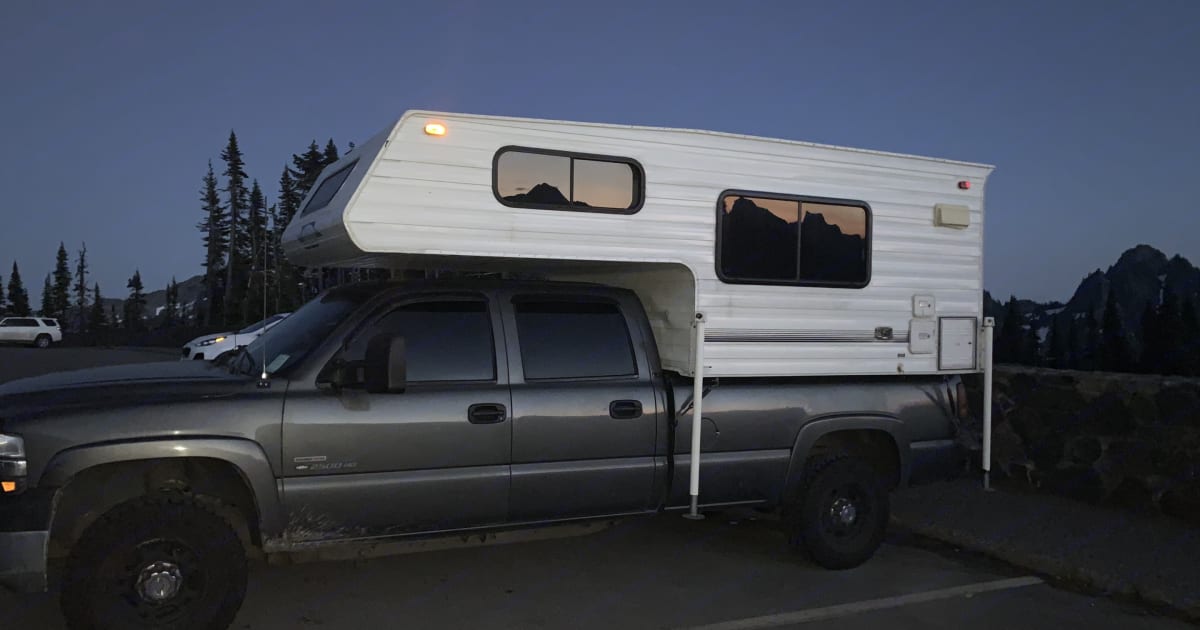 2001 Pastime 8cbr Truck Camper Rental in Sammamish, WA | Outdoorsy