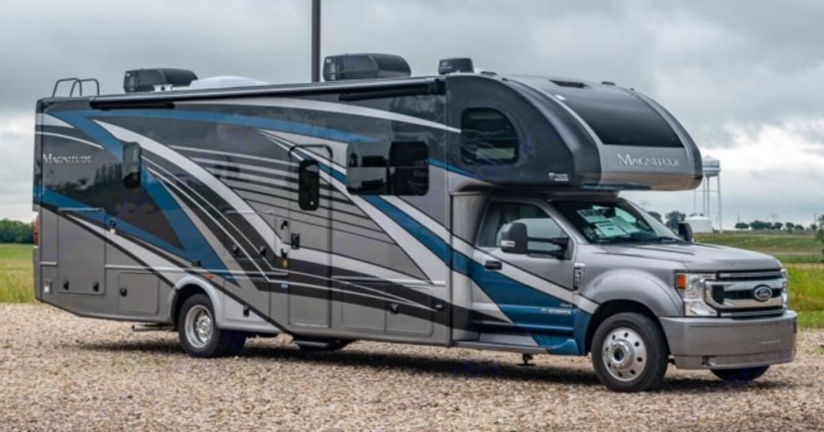2023 Thor Magnatude Super C Diesel Class C Rental in Lawrenceville, GA ...