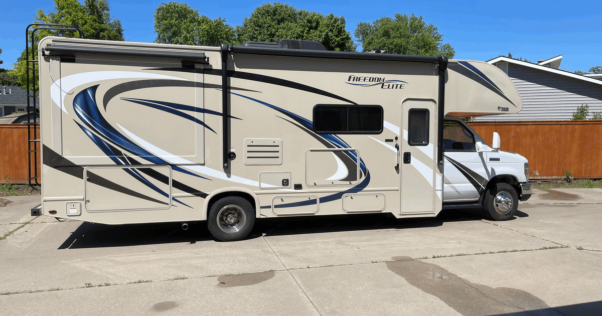2019 Thor Motor Coach Freedom Elite Class C Rental in Leavenworth, KS ...