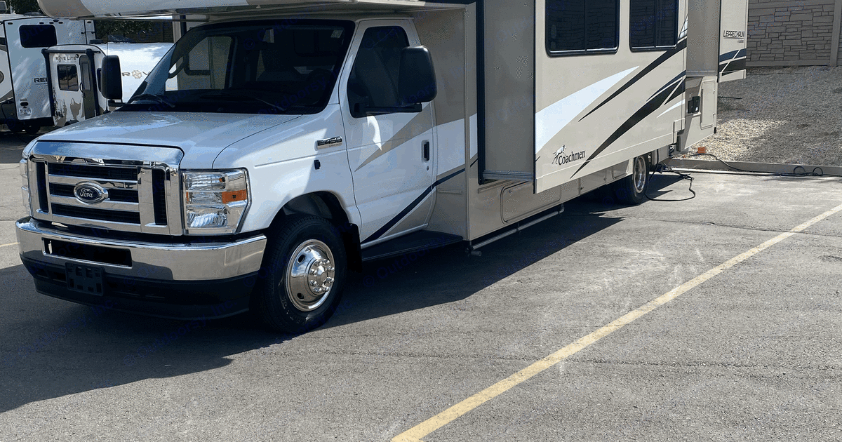 2022 Forest River Leprechaun Class C Rental in Mesa, AZ | Outdoorsy