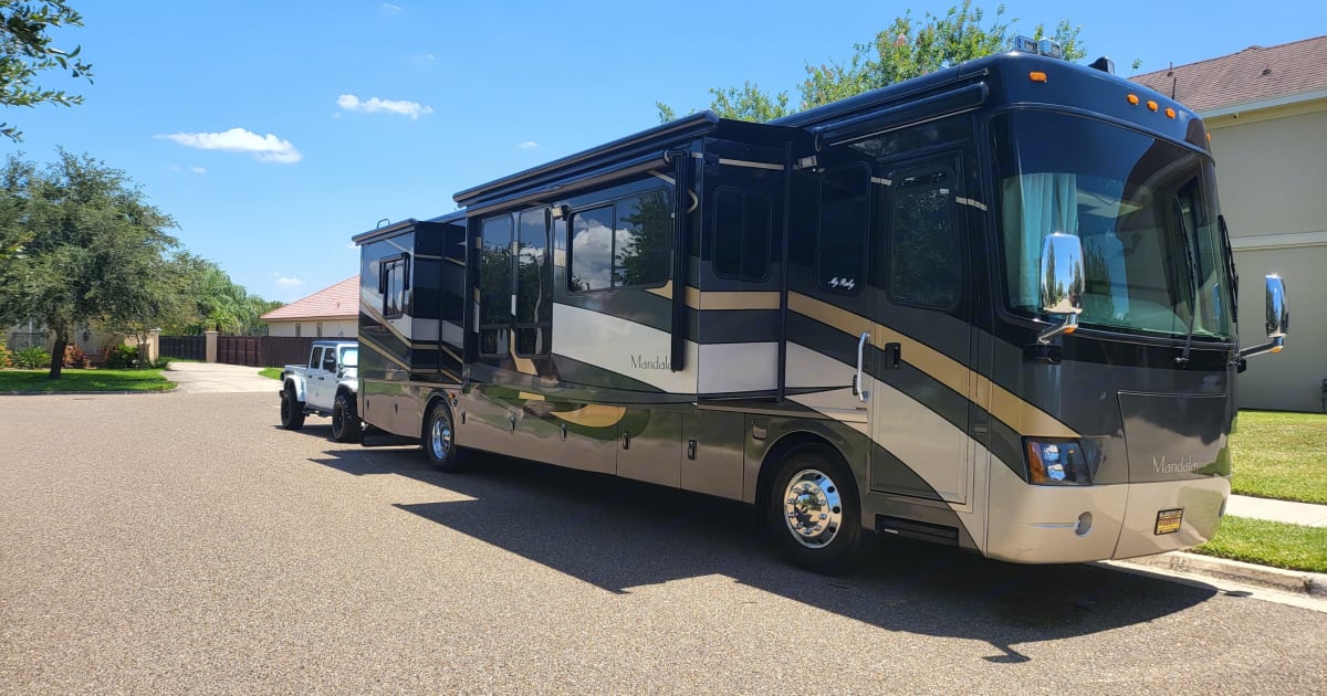 2006 Mandalay Coach Mandalay Coach Motorhome Class A Rental in ...