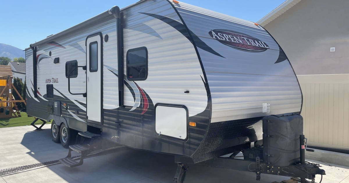 2015 Aspen Trail Aspen Trail Trailer Travel trailer Rental in Draper ...