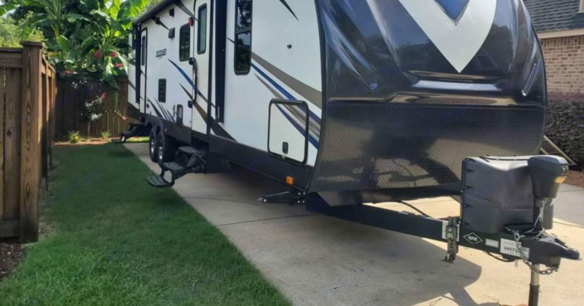 2018 Cruiser RV Embrace Ultra Lite Caravane Rental in Perry, GA | Outdoorsy