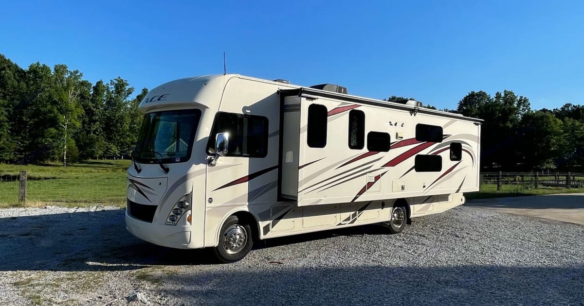2018 Thor Motor Coach A.C.E Class A Rental in Columbiana, AL | Outdoorsy