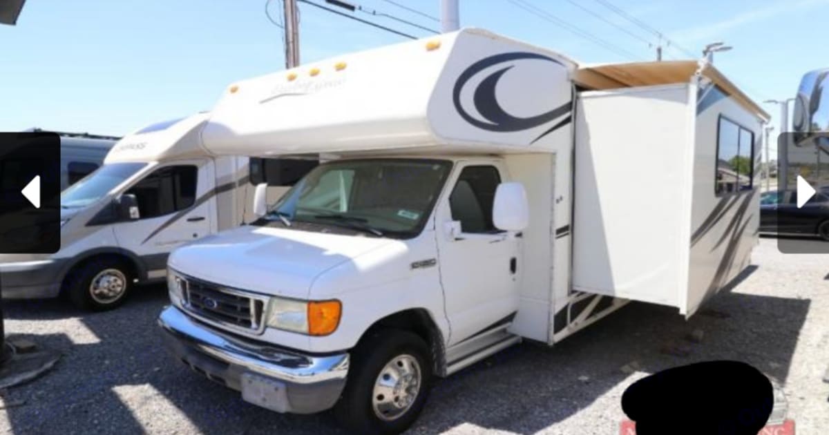 2008 Coachmen 31 S Racing Edition Class C Rental in Huntsville, AL ...