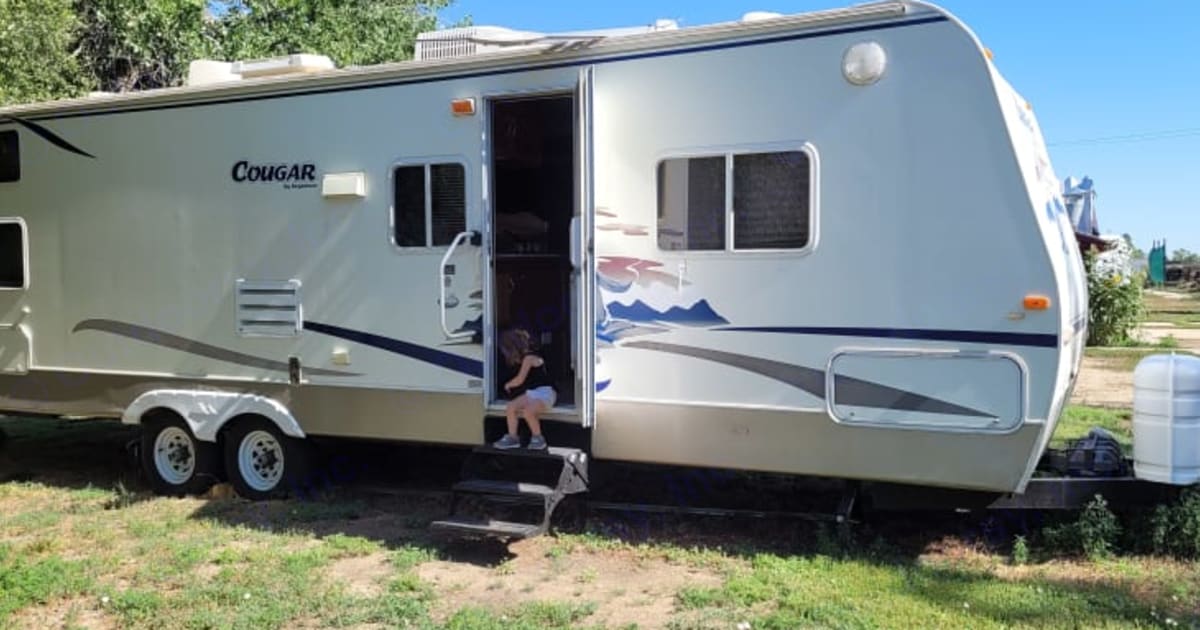 2005 Keystone RV Cougar Travel trailer Rental in Longmont, CO | Outdoorsy