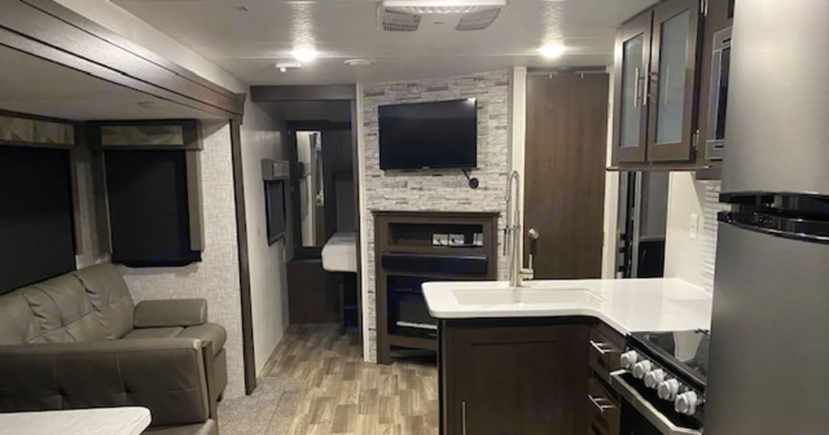 2019 Forest River Wildwood Travel trailer Rental in Friendswood, TX ...
