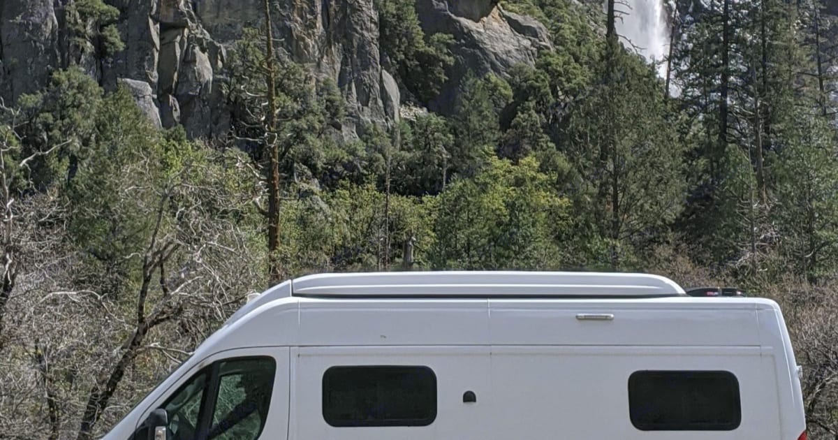 2022 Winnebago Solis Camper van Rental in Sammamish, WA | Outdoorsy