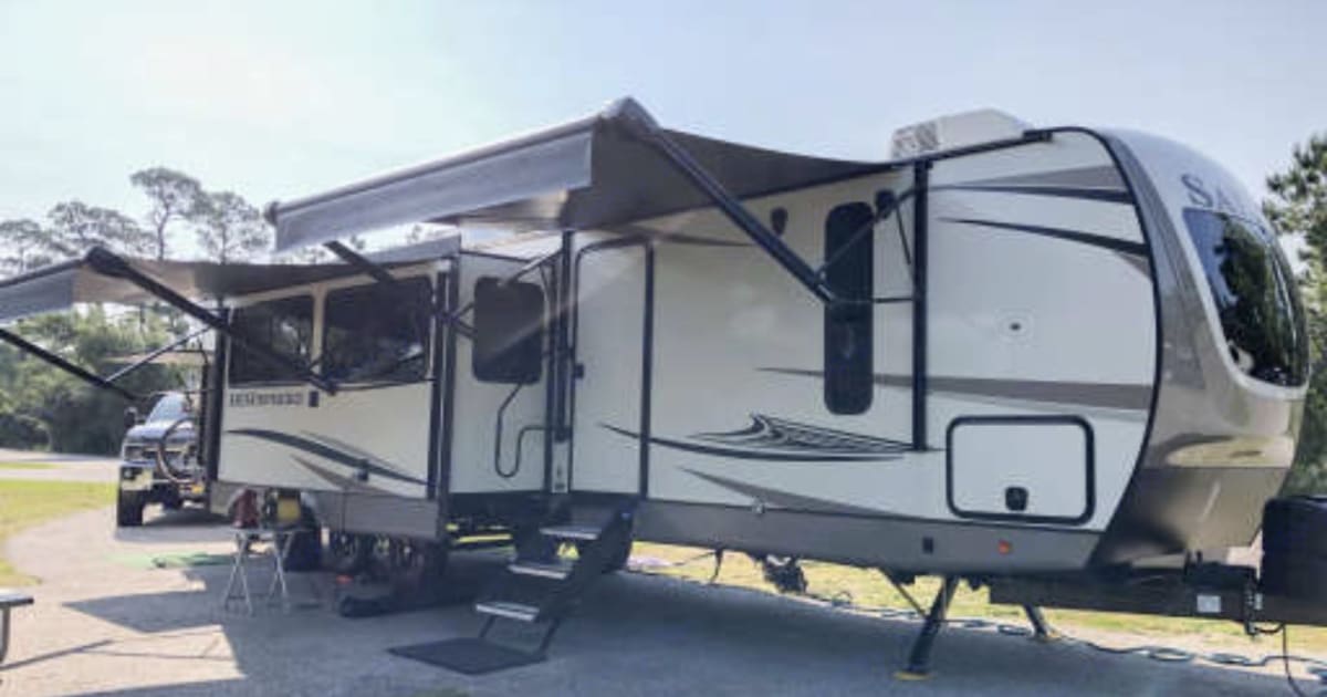 2021 Forest River Salem Hemisphere Travel trailer Rental in New Market ...