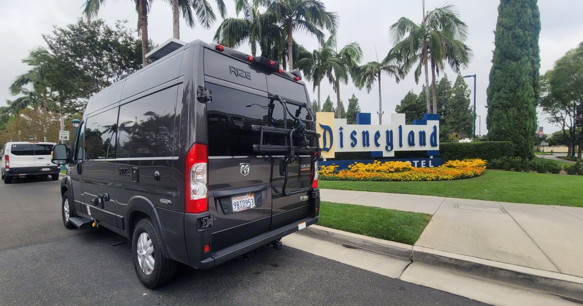 2023 Thor Motor Coach Rize 18M Class B Rental in Huntington Beach, CA ...