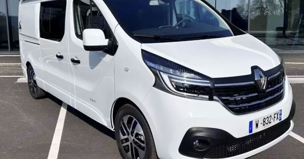 2023 Renault STYLEVAN EQUINOX IV Trafic Van Rental in Polienas, | Outdoorsy