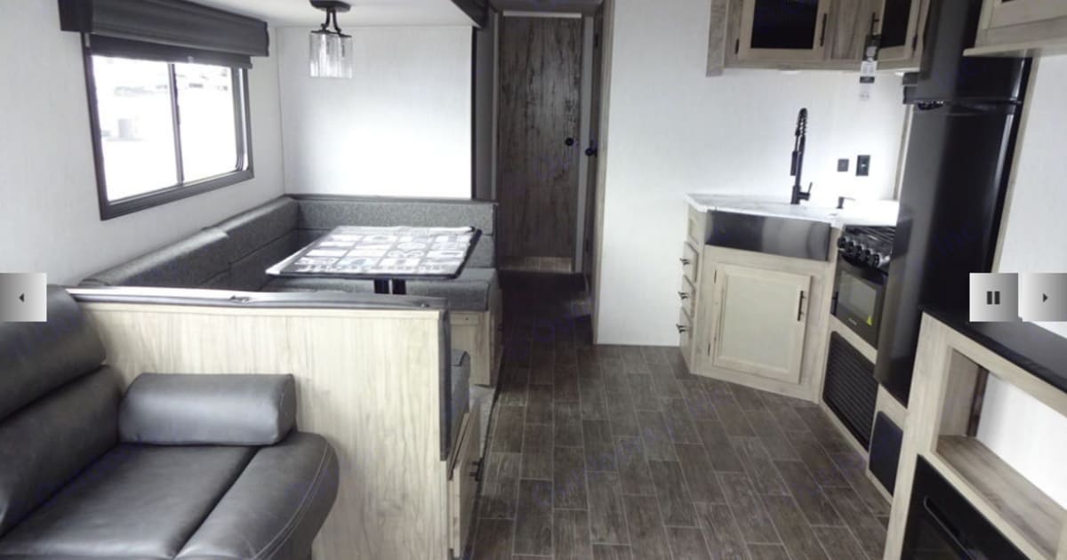 2022 Forest River Cherokee Alpha Wolf Travel trailer Rental in Fairhope ...