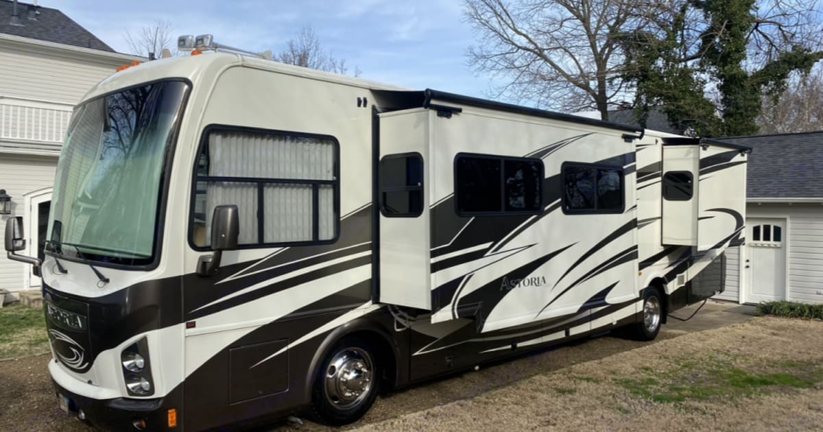 2009 Damon Corporation Astoria Class A Rental in Hahira, GA | Outdoorsy