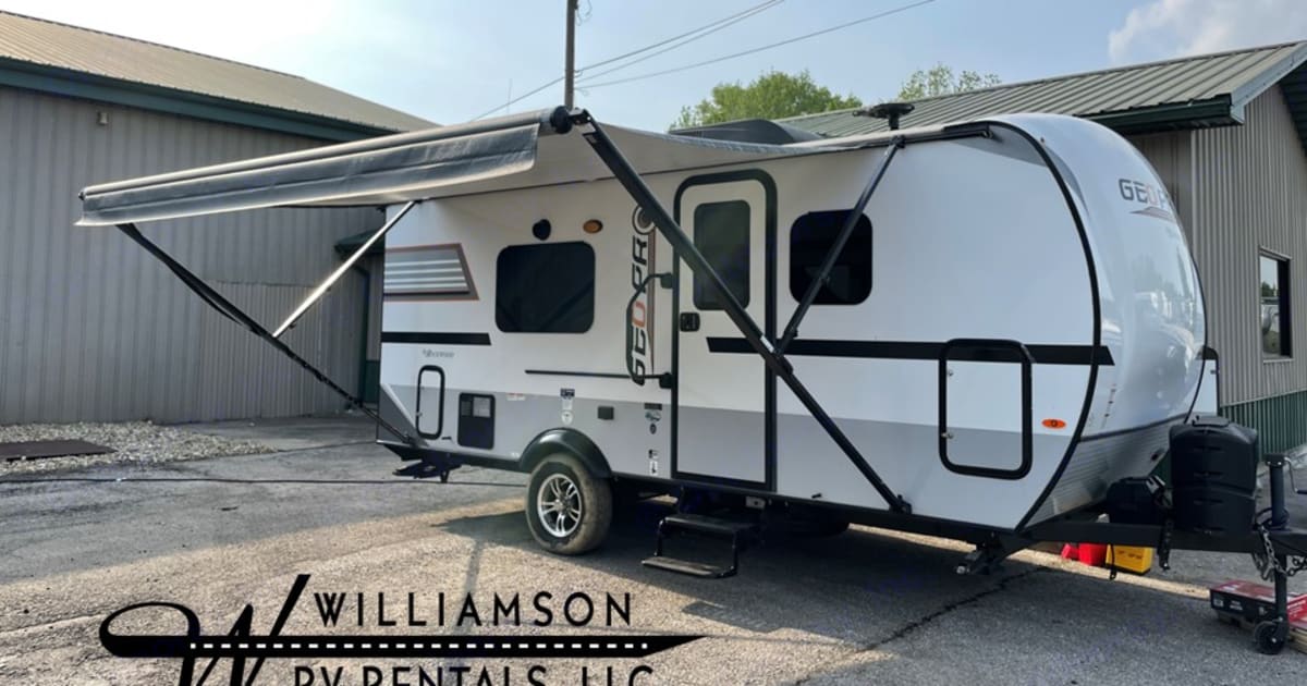 2018 Forest River GeoPro Travel trailer Rental in Seymour, IN | Outdoorsy