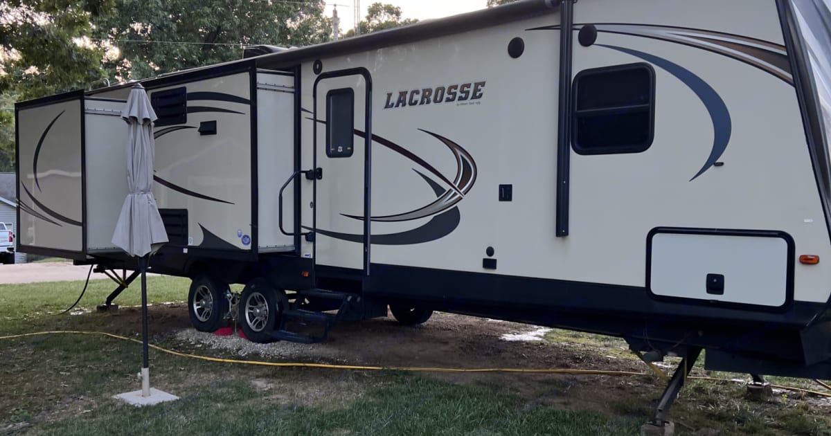 2016 Forest River Lacrosse Luxury Lite Travel trailer Rental in Osage ...