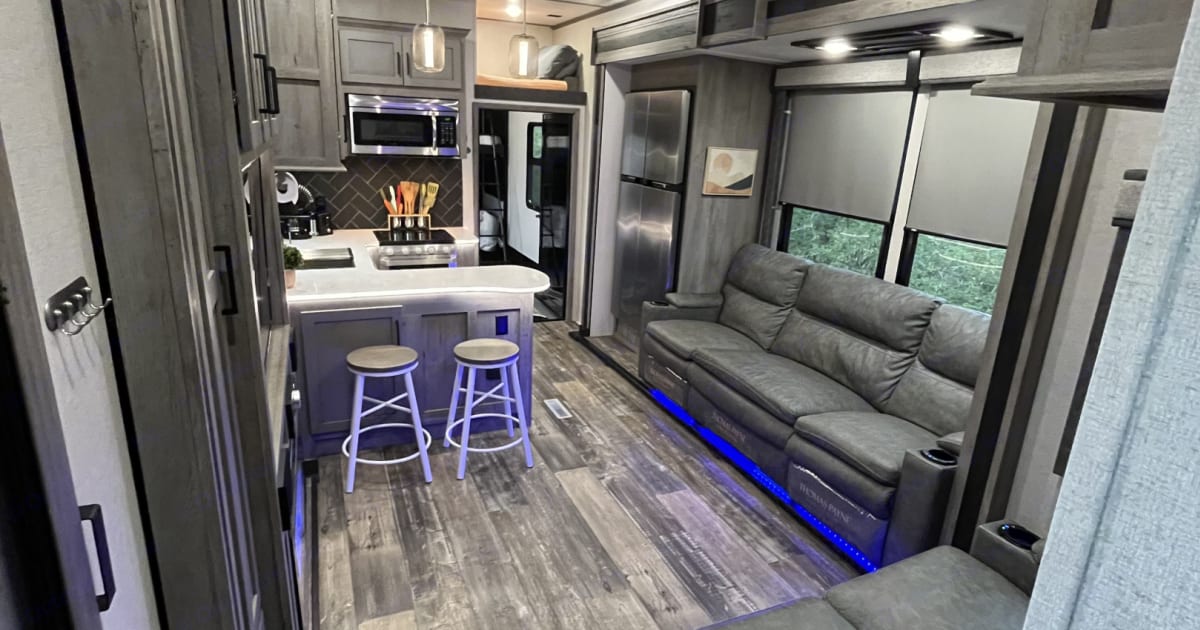 2020 Keystone RV Raptor Toy Hauler Fifth-wheel Rental in Norman Park ...