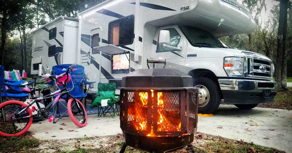 2021 Thor Motor Coach Freedom Elite Class C Rental in Orlando, FL ...